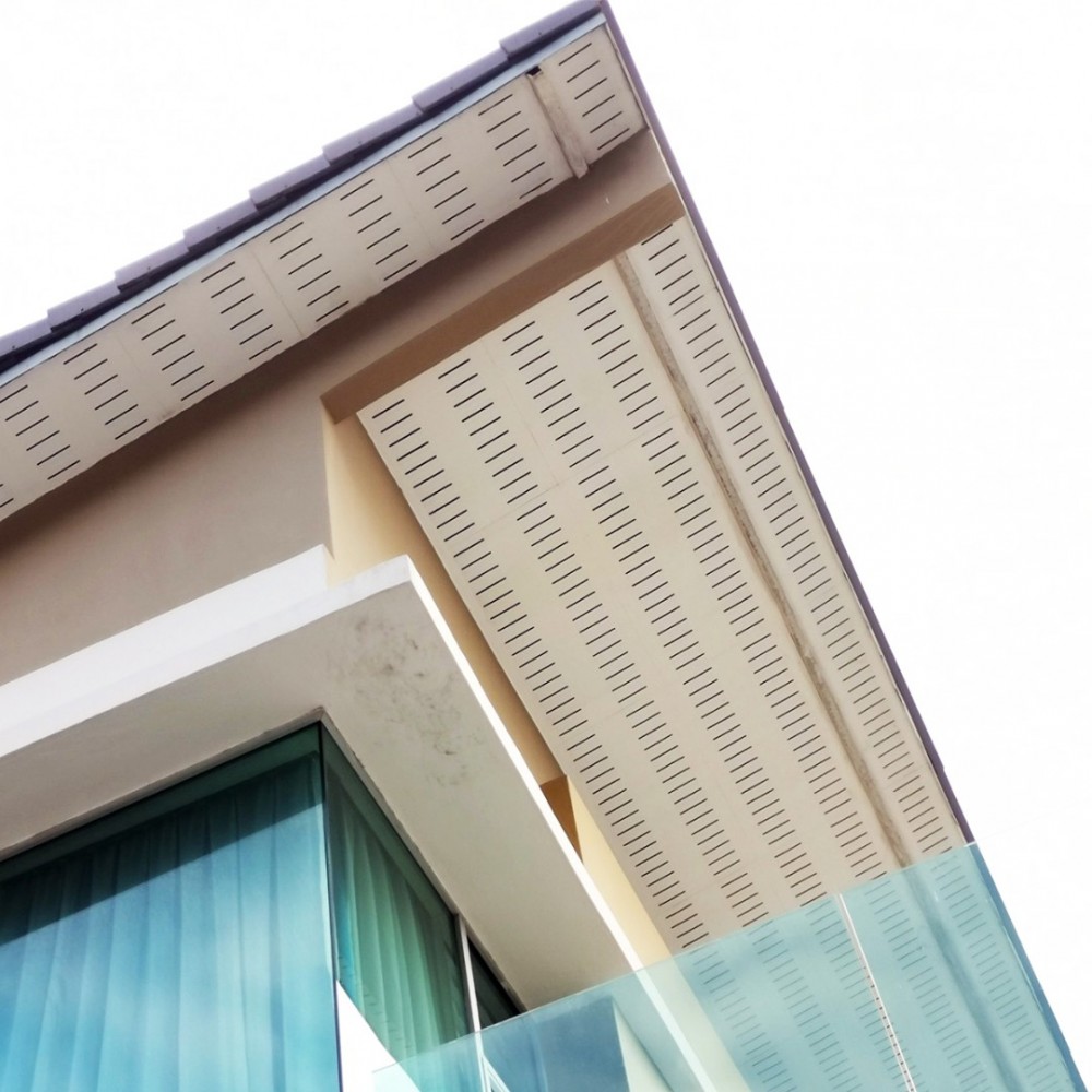 Saint-Gobain Prima Vent Slotted Eaves Lining 3.2MM (T) x 1220MM 4' (W ...